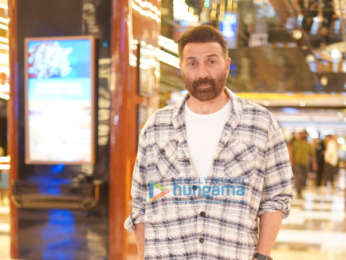 Photos: Sunny Deol and Pooja Bhatt snapped for the promotions of Chup ...