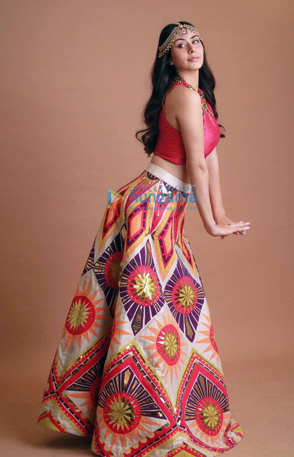Hira Warina Photos, Images, HD Wallpapers, Hira Warina HD Images ...