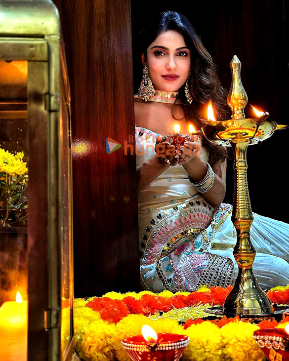 Ishita Raj Sharma Photos, Images, HD Wallpapers, Ishita Raj Sharma HD ...