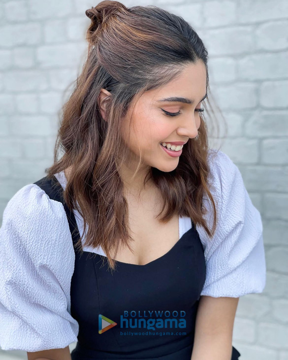 Sharvari Photos, Images, HD Wallpapers, Sharvari HD Images, Photos ...