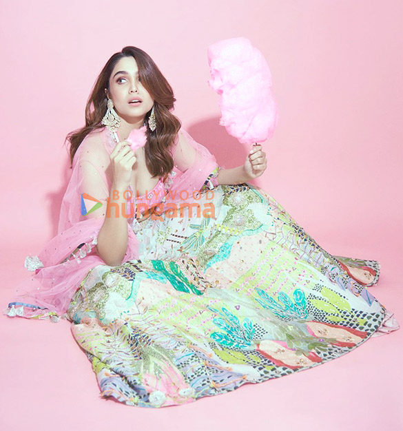 Sharvari Wagh Photos, Images, HD Wallpapers, Sharvari Wagh HD Images ...