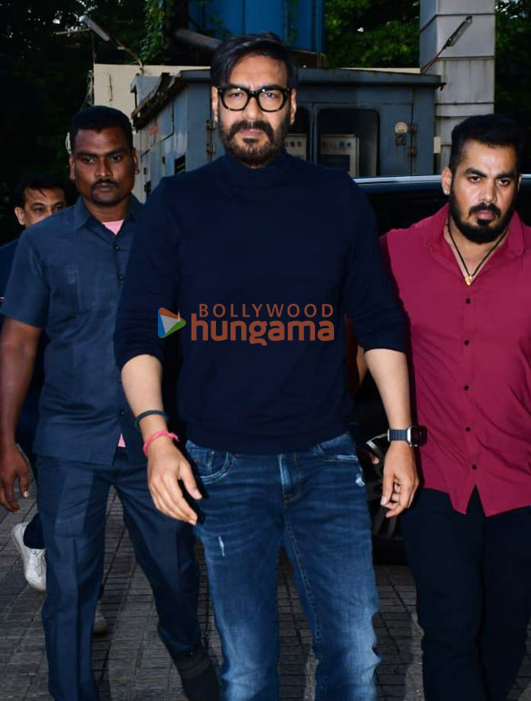 Photos Ajay Devgn snapped at PVR Juhu (4) | Ajay Devgn Images ...