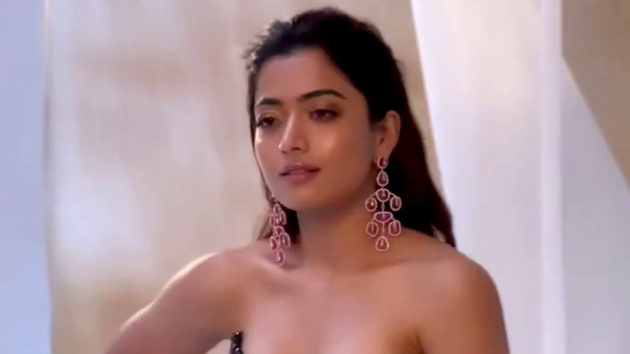 Rashmika Mandanna rocks the purple ruffles like a queen! - Bollywood Hungama