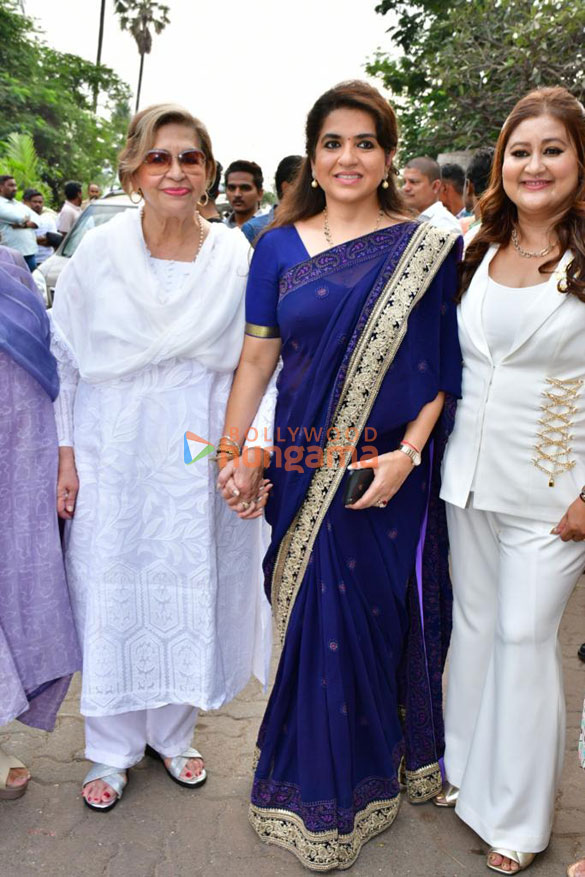 Photos Raj Thackeray, Shaina NC, and Helen attend the ribbon-cutting ...