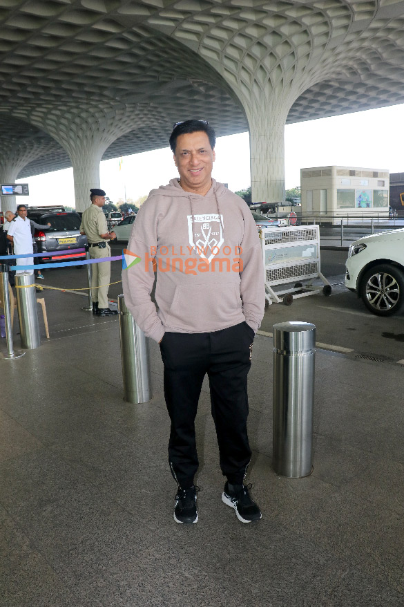 Photos Vicky Kaushal, Katrina Kaif, Varun Dhawan and others snapped at ...
