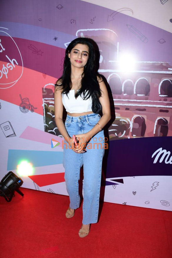 Photos Celebs grace the success bash of Mismatched (4) | Devyani Shorey Images - Bollywood Hungama