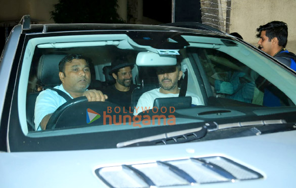 Photos Celebs snapped at Hrithik Roshan’s house in Juhu (1) | Pinky ...