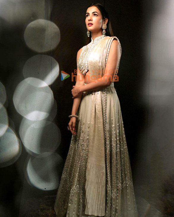 Explore Sonal Chauhan Photo Gallery, HD Images & Pics - Bollywood Hungama