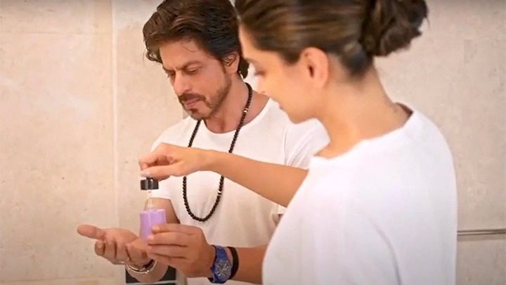 Deepika Padukone teaches Shah Rukh Khan her Skincare Routine | Pathaan - Bollywood Hungama