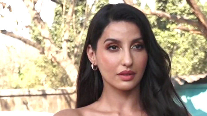 Nora Fatehi poses for paps in a beautiful gown at Kapil Sharma show ...