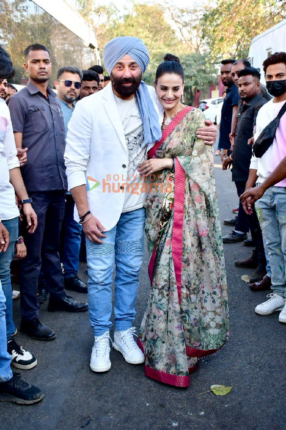 Gadar 2 Movie: Review | Release Date (2023) | Songs | Music | Images | Official Trailers ...