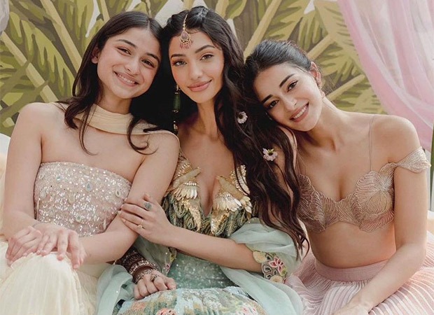 Alanna Panday shares pictures with bride tribe Ananya Panday, Rysa, Alizeh Agnihotri and Aaliya ...