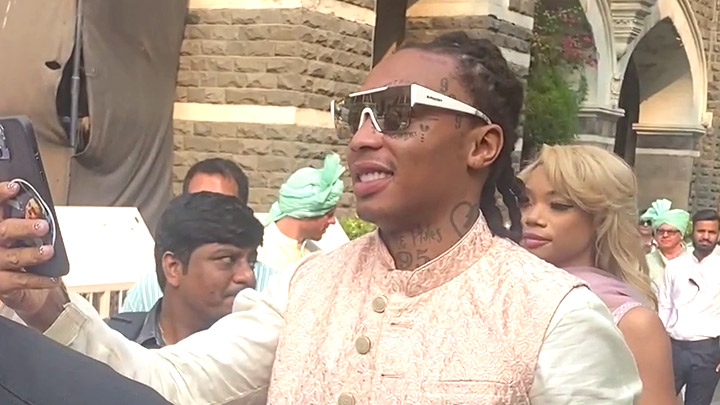 Baratis shake a leg on the beats of dhol at Alanna Panday & Ivor McCrae ...