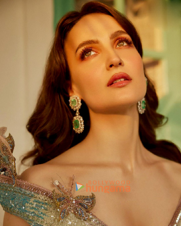 Elli AvrRam Photos, Images, HD Wallpapers, Elli AvrRam HD Images ...