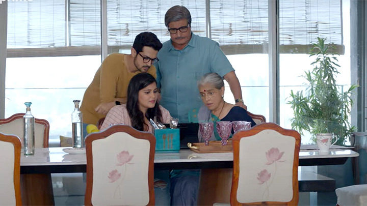 Ratna Pathak Family