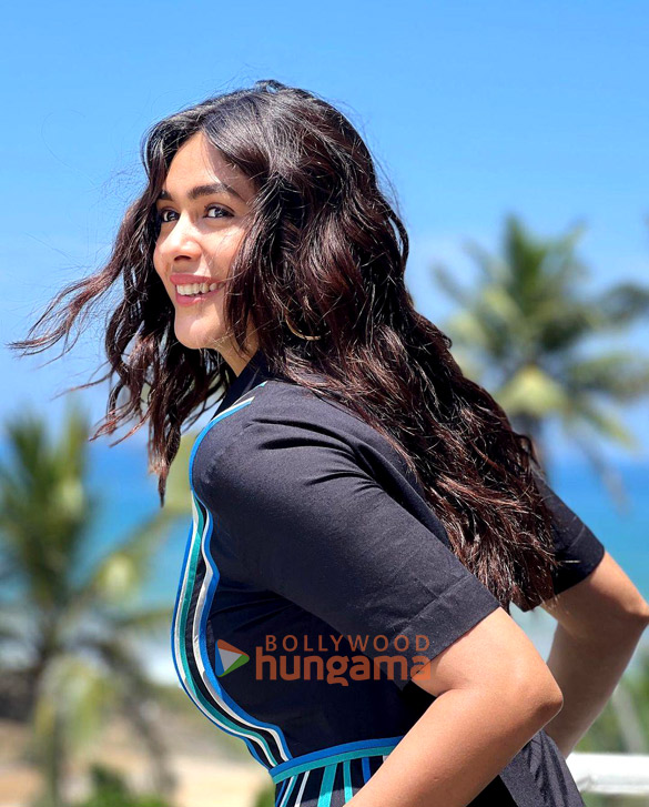 Mrunal Thakur Photos, Images, HD Wallpapers, Mrunal Thakur HD Images ...