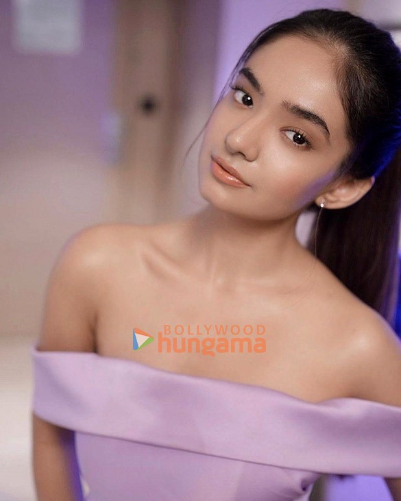 Anushka Sen Photos, Images, HD Wallpapers, Anushka Sen HD Images, Photos - Bollywood Hungama