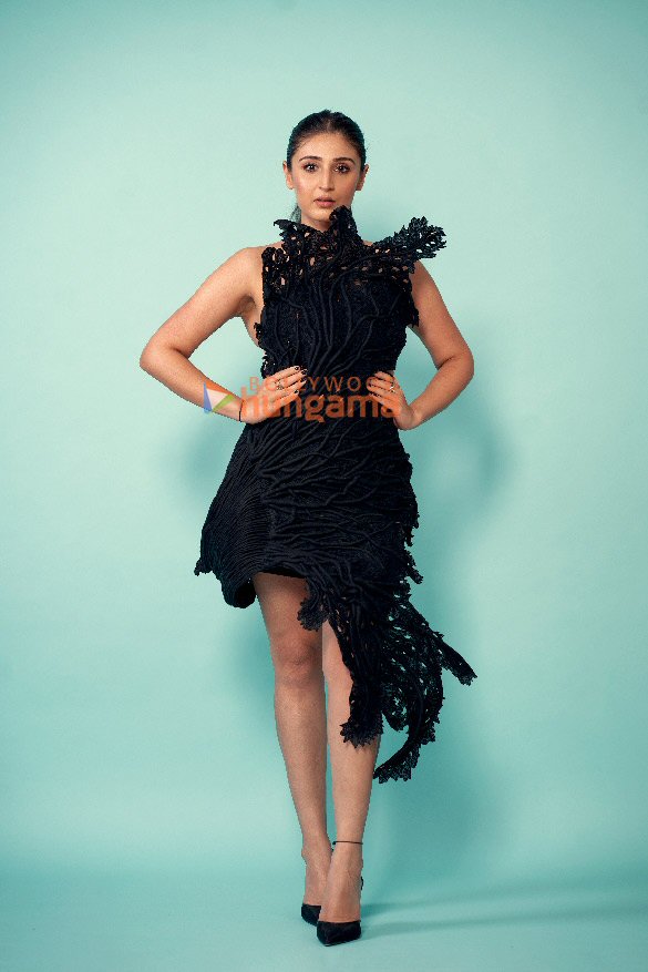 Dhvani Bhanushali Photos, Images, HD Wallpapers, Dhvani Bhanushali HD ...