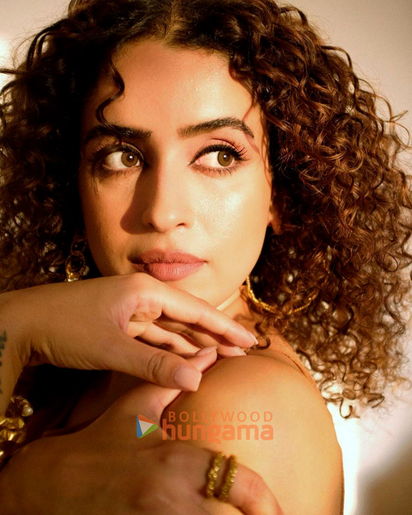 Sanya Malhotra Photos, Images, HD Wallpapers, Sanya Malhotra HD Images ...