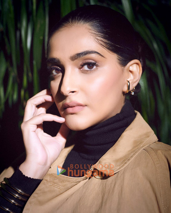 Sonam Kapoor Ahuja Photos, Images, HD Wallpapers, Sonam Kapoor Ahuja HD ...