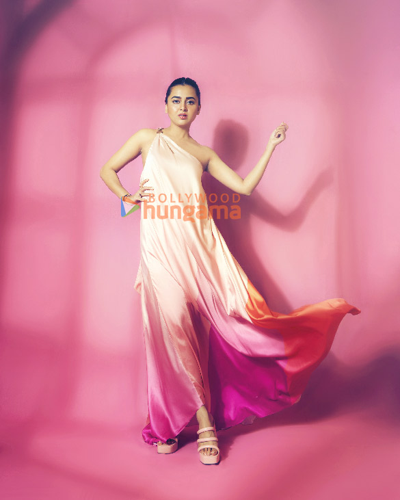 Tejasswi Prakash Photos, Images, HD Wallpapers, Tejasswi Prakash HD ...