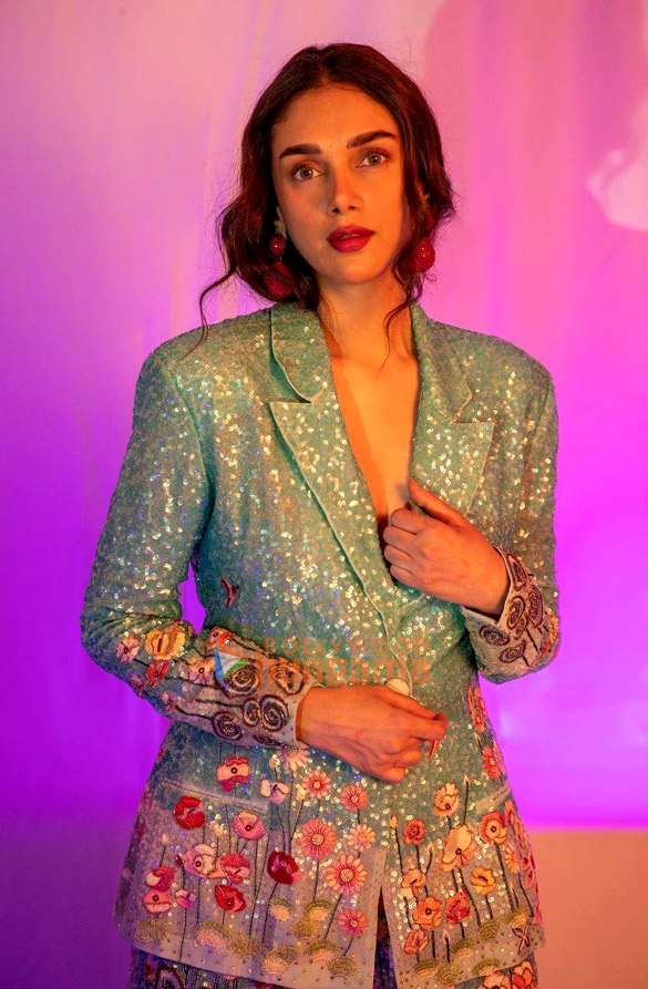 Aditi Rao Hydari Photos, Images, HD Wallpapers, Aditi Rao Hydari HD ...