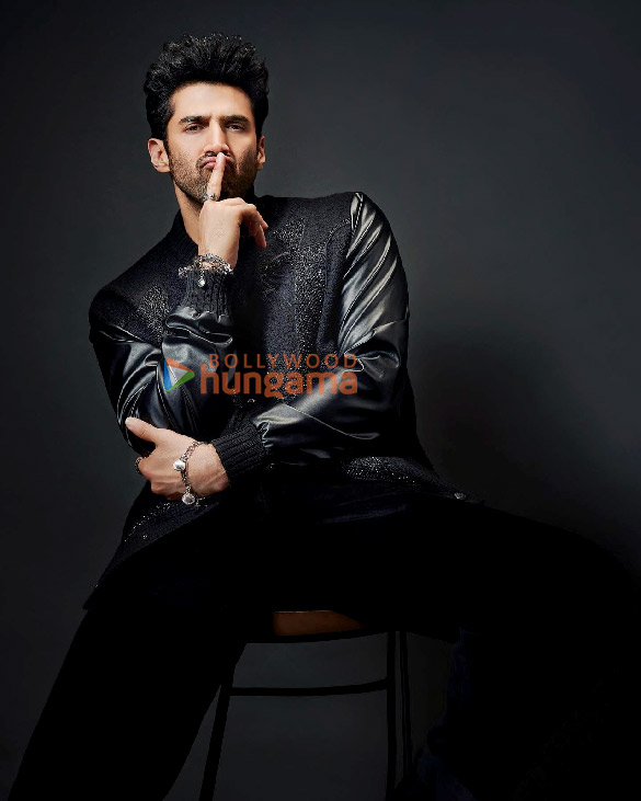Aditya Roy Kapur Photos, Images, HD Wallpapers, Aditya Roy Kapur HD ...