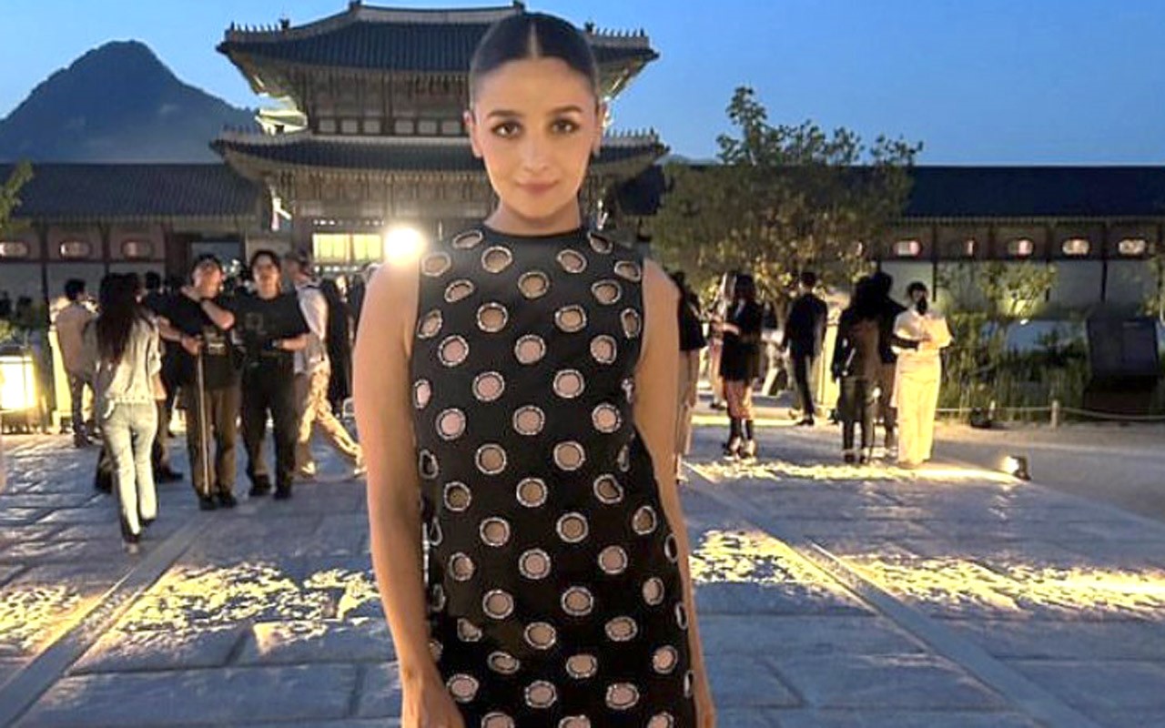 Alia Bhatt is a sight to behold in little black dress, sky high heels ...