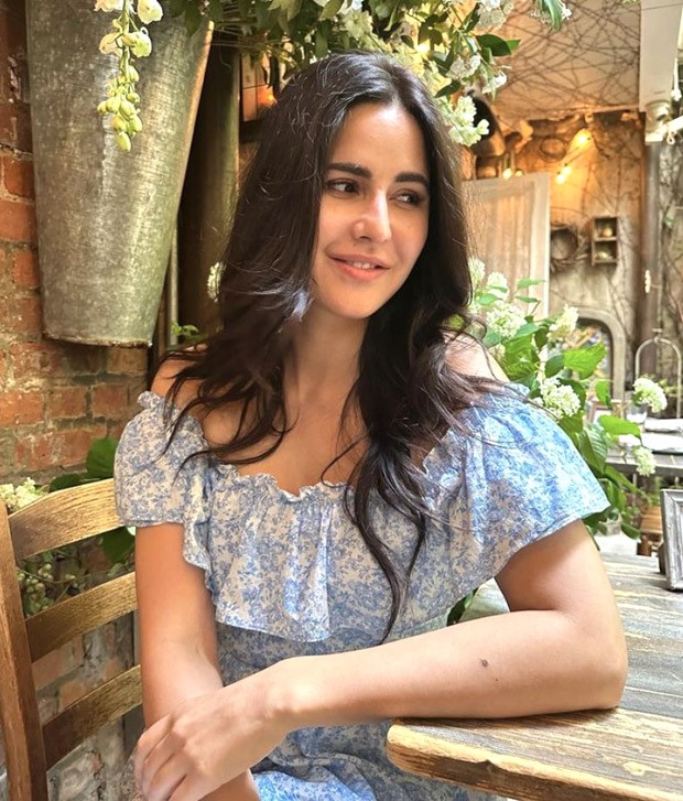 Katrina Kaif spends a chilling day at café dressed in blue off shoulder ...