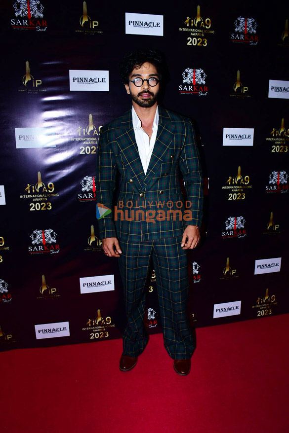 Photos Celebs grace the red carpet of The International Iconic Awards ...