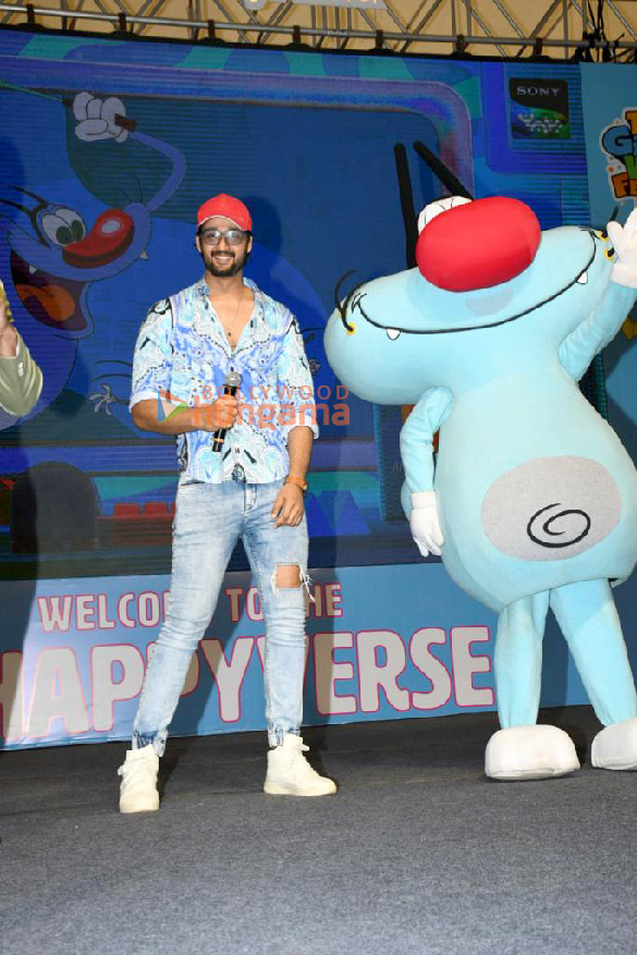 Photos Shamita Shetty and Sourabh Raaj Jain with his kids spotted at ...