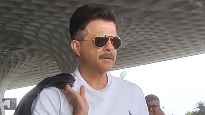 The absolute fitness icon, Anil Kapoor strikes a pose at the airport ...