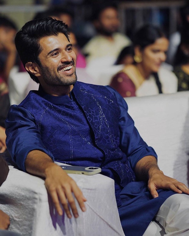 Vijay Deverakonda serves up his ethnic charm in blue Nehru jacket and ...