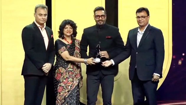 Ajay Devgn Wins ‘IAA Brand Endorser of the Year’ Award from Neeraj Roy ...