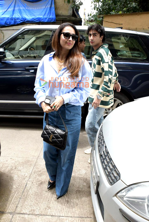 Photos Malaika Arora snapped with her son in Bandra (1) | Malaika Arora, Arhaan Khan Images ...