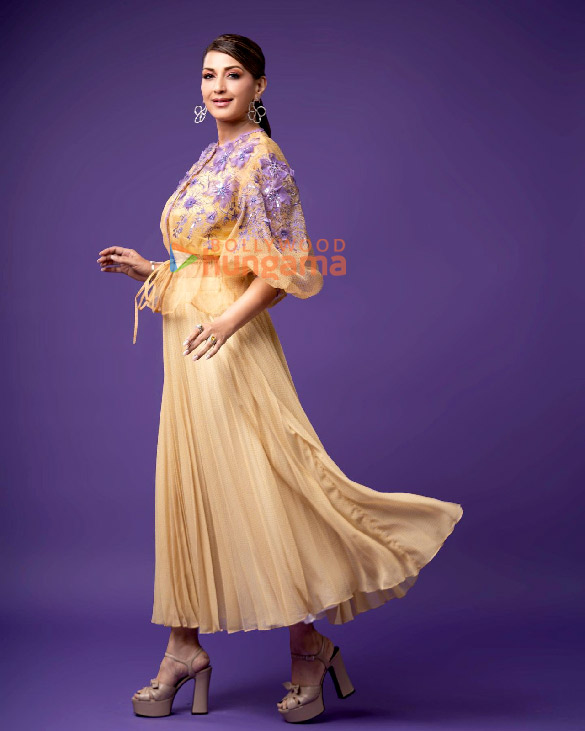 Sonali Bendre Photos, Images, HD Wallpapers, Sonali Bendre HD Images ...