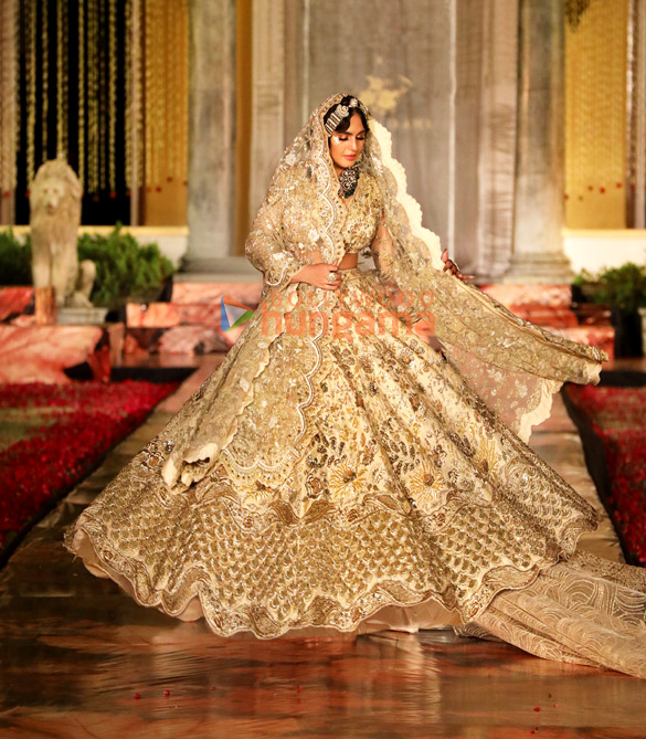 Huma Qureshi Photos, Images, HD Wallpapers, Huma Qureshi HD Images ...