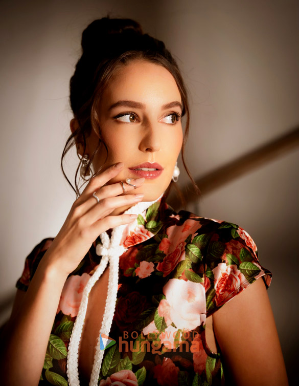 Isabelle Kaif Photos, Images, HD Wallpapers, Isabelle Kaif HD Images ...