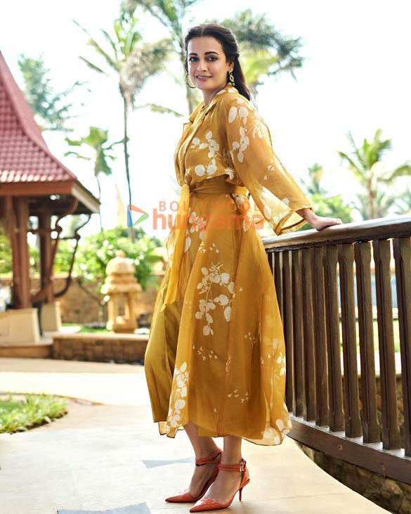 Dia Mirza Photos, Images, HD Wallpapers, Dia Mirza HD Images, Photos ...