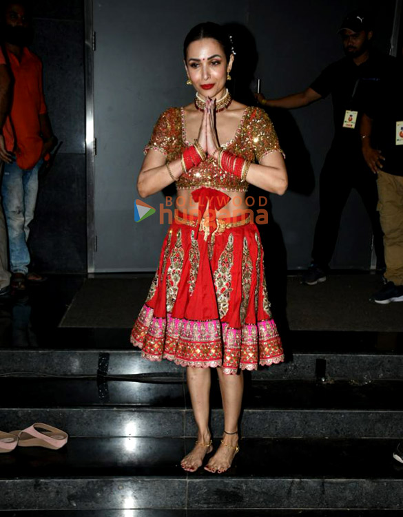 Photos: Malaika Arora and Madhuri Dixit snapped at Zee Marathi Utsav ...