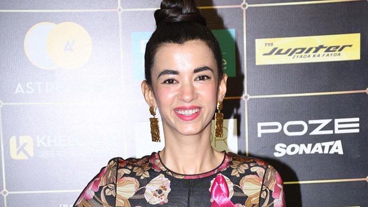Saba Azad smiles wide in a black floral outfit at the BH OTT India Fest ...