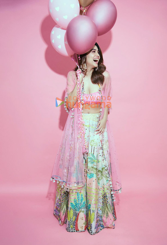 Sharvari Photos, Images, HD Wallpapers, Sharvari HD Images, Photos ...