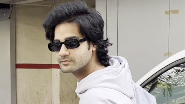 Aaman Devgn gets clicked by paps as he steps out in the city ...