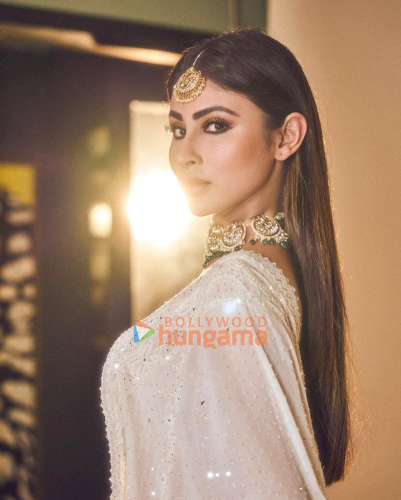 Mouni Roy Photos, Images, HD Wallpapers, Mouni Roy HD Images, Photos ...