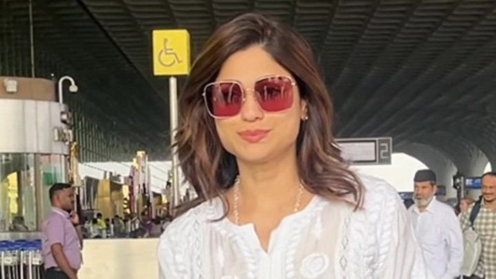 Shamita Shetty looks pretty dressed in white at the airport - Bollywood ...