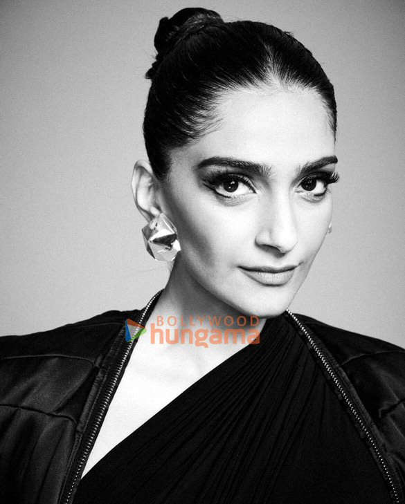 Sonam Kapoor Ahuja Photos, Images, HD Wallpapers, Sonam Kapoor Ahuja HD ...