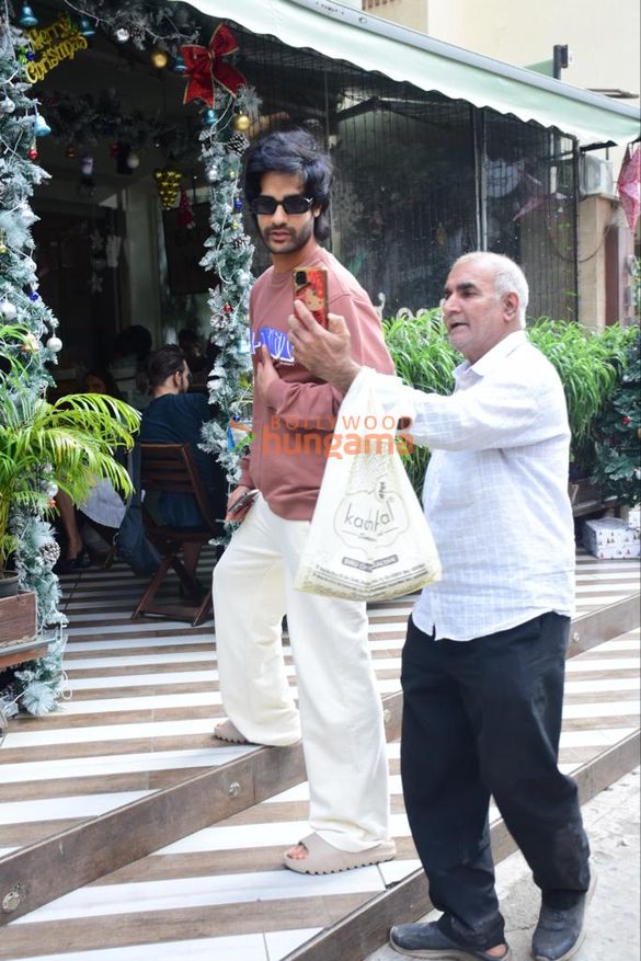 Photos Aman Devgan snapped in Bandra (1) | Aman Devgan Images ...
