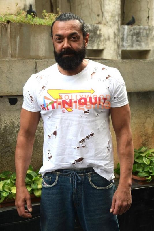 Photos: Bobby Deol snapped at shoot location in Bandra | Parties & Events - Bollywood Hungama