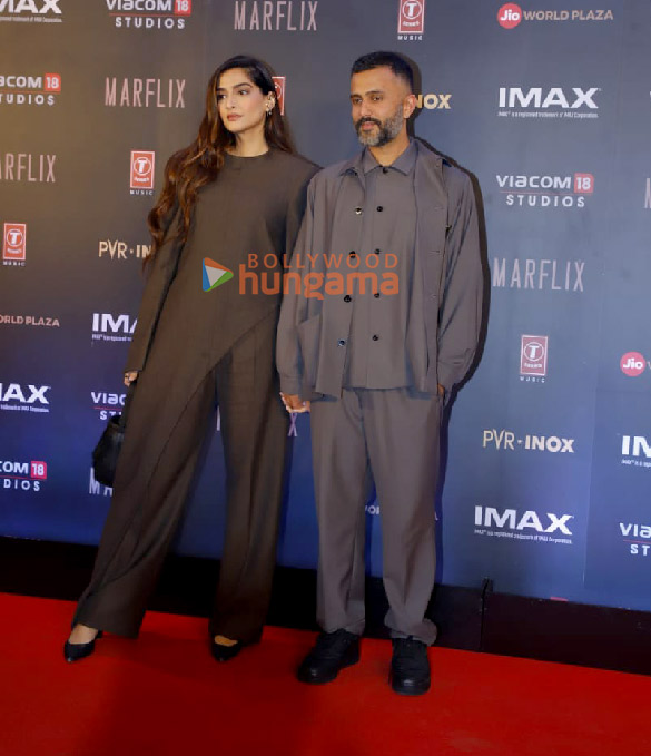 Photos Hrithik Roshan, Deepika Padukone, Anil Kapoor, Karan Singh ...