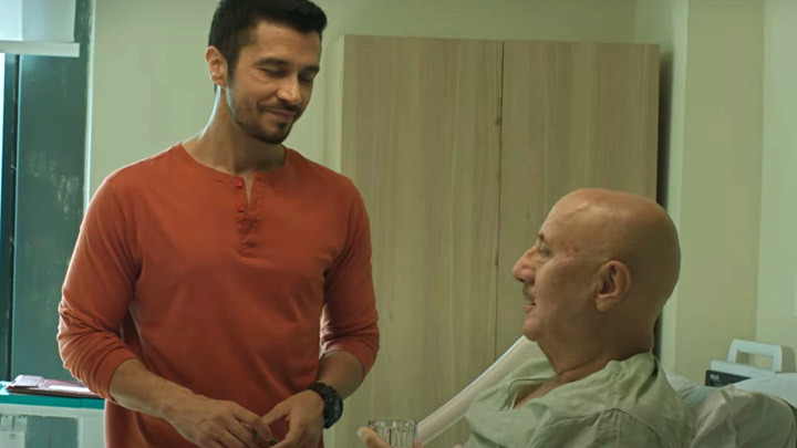 Tera Mera Rishta - Kaagaz 2 | Anupam Kher, Darshan Kumaar, Satish Kaushik, Smriti Kalra, Neena ...